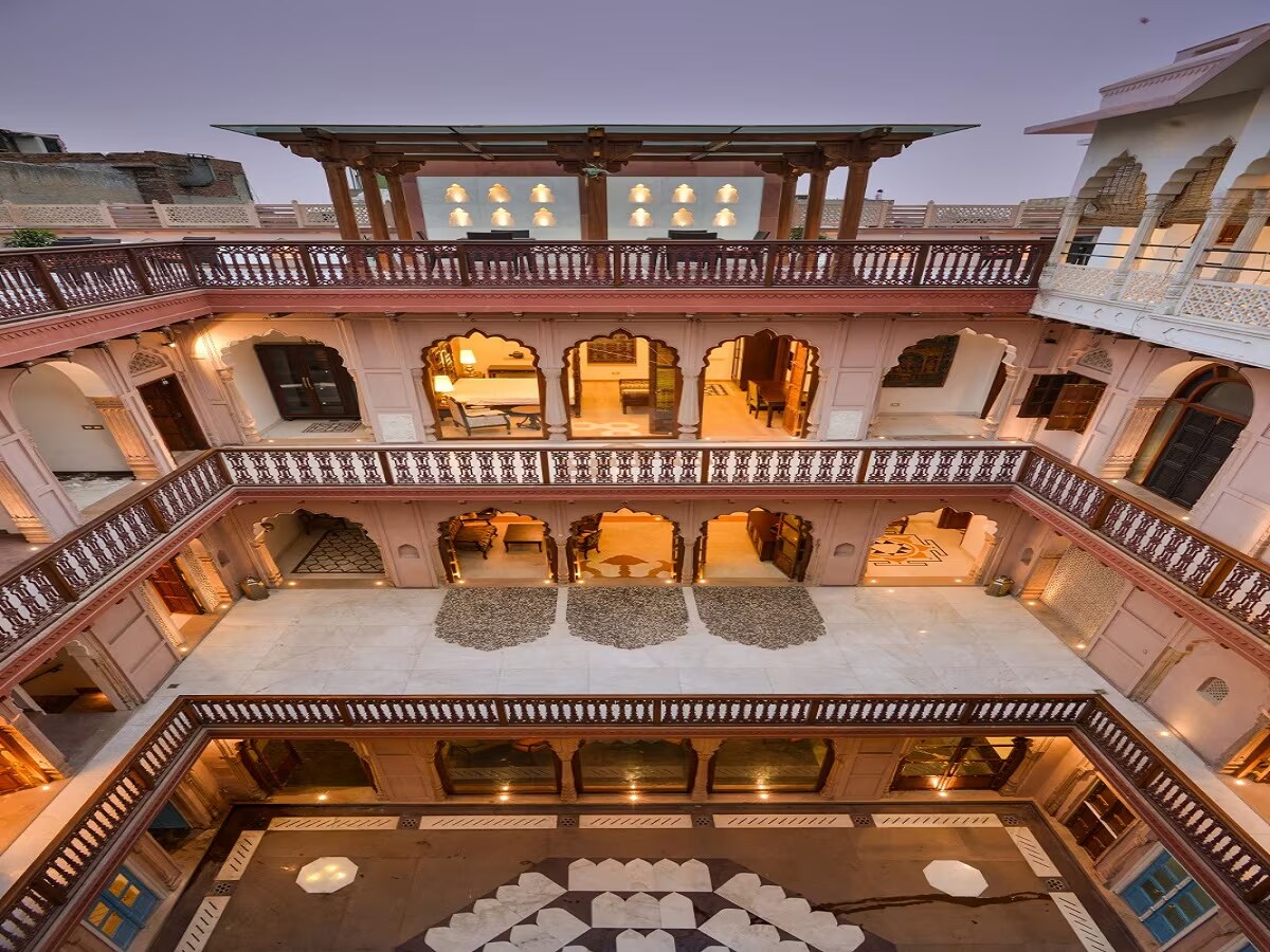 Looking For A Royal Vacation? Head To This 200-Year-Old Haveli in Delhi ...