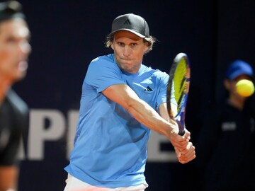 Football Legend Diego Forlan Suffers Doubles Defeat In Professional ...