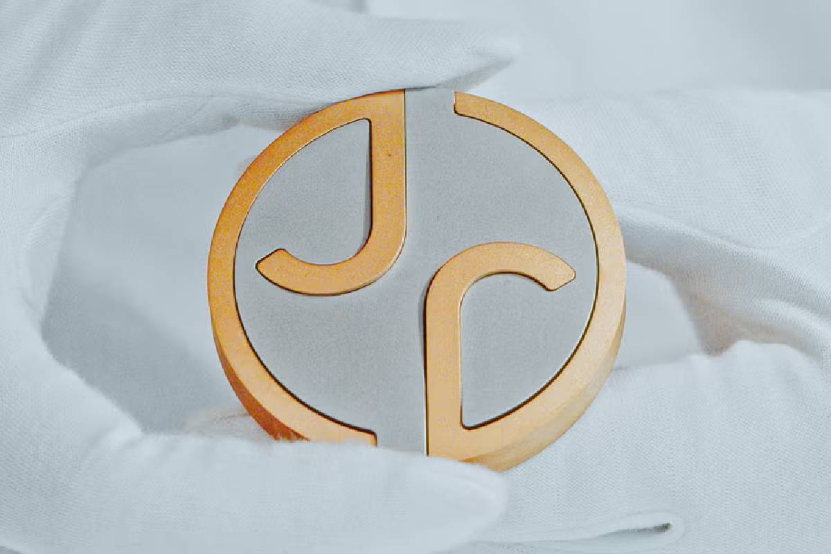 In Pics: Jaguar Unveiled New Logo and Brand Identity, Here's All You ...