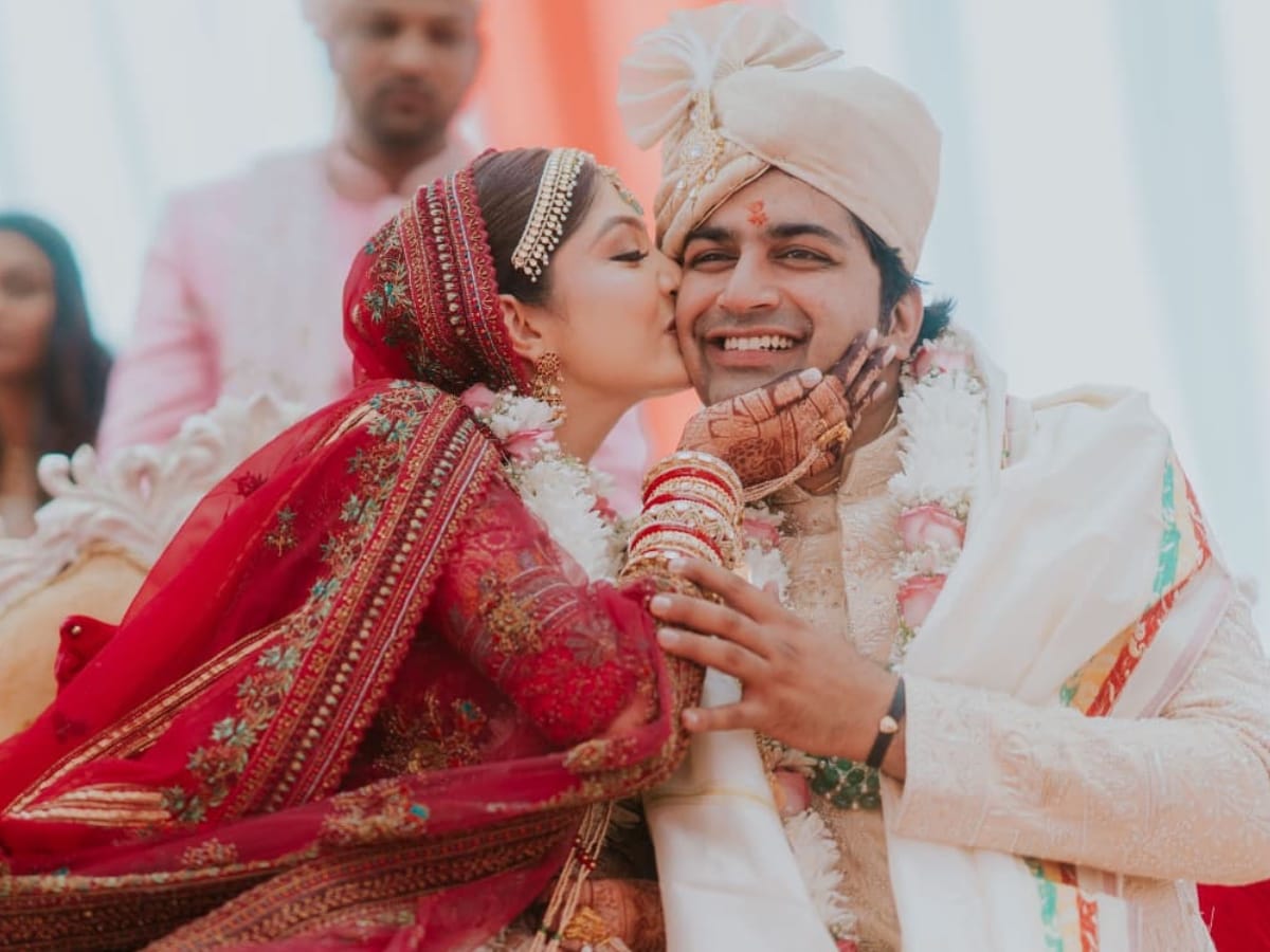 Pooja Actor Wedding Malhar Thakar And Puja Joshi's Wedding Photos Out!