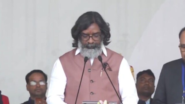 Hemant Soren Takes Oath As Jharkhand CM Amid INDIA Bloc's Show Of Strength In Ranchi | Politics ...