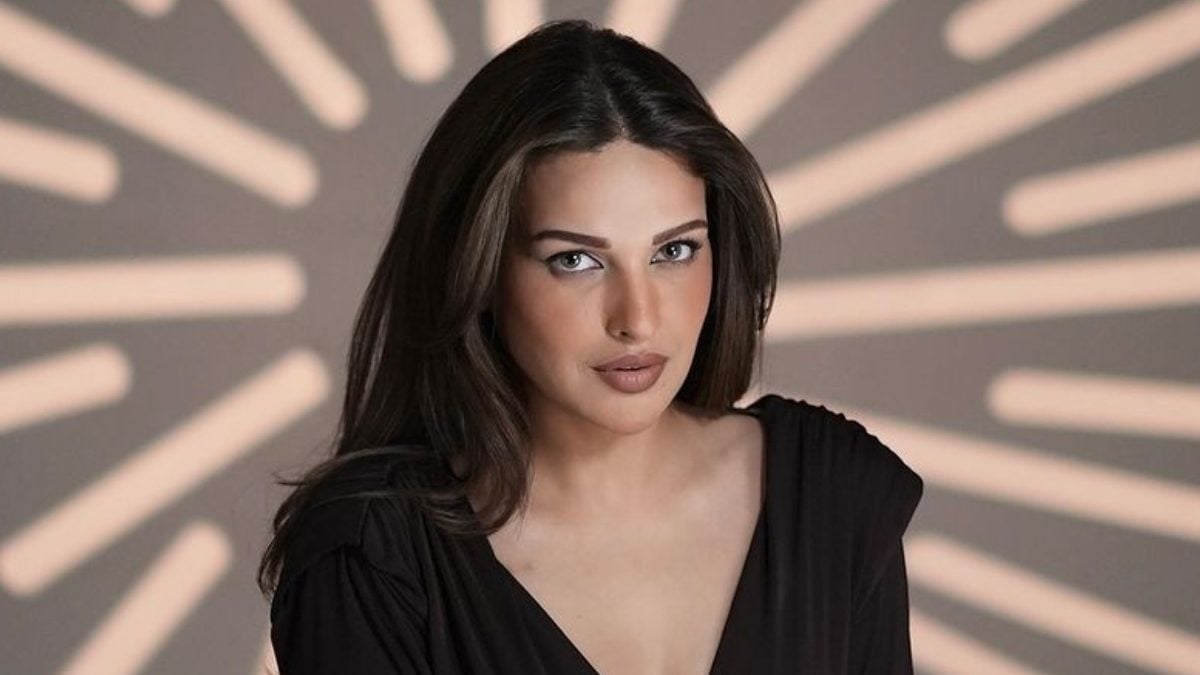 Himanshi Khurana’s Father Arrested For Allegedly Abusing Government ...