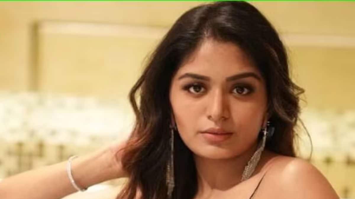 Aditi Shankar's Childhood Pics Showing Her Bond With Father Shankar ...