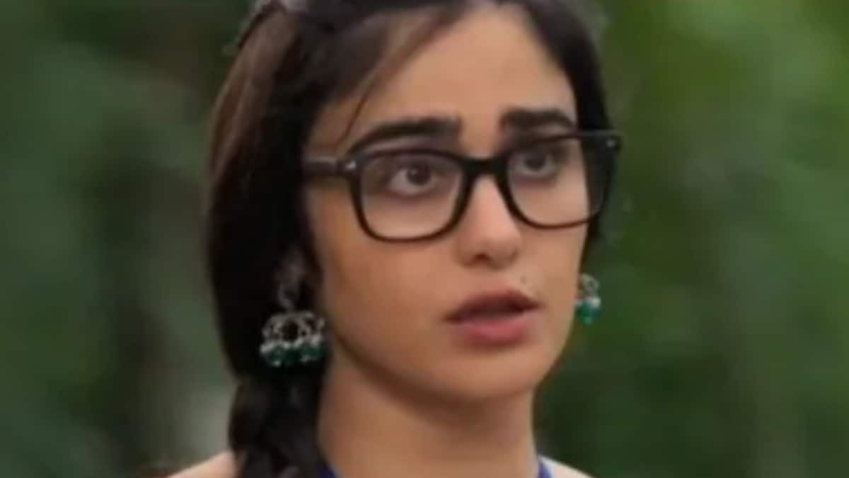 Adah Sharma Pays Tribute To Her Late Father With Childhood Photos And ...