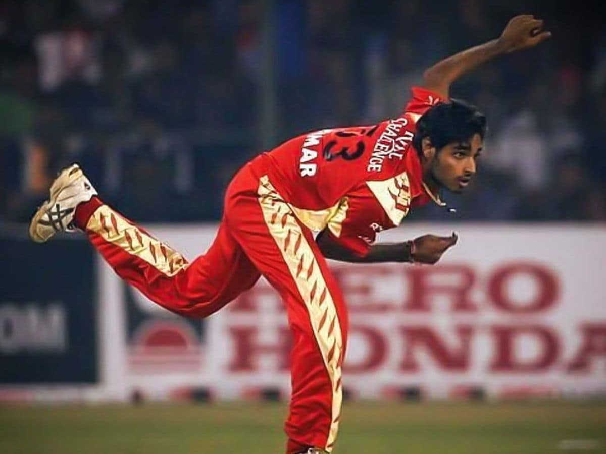 IPL 2025 Auction: Bhuvneshwar Kumar Returns To RCB After 15 Years For ...