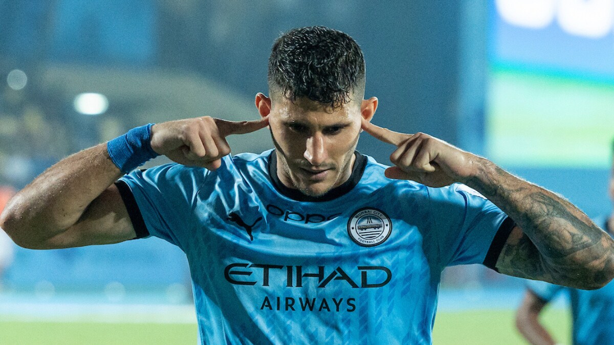 Late Goals Pave The Way For Mumbai City FC To Notch 4-2 Win Against ...