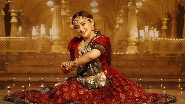 Happy Birthday Monali Thakur: 5 Memorable Songs Of The Versatile Singer ...