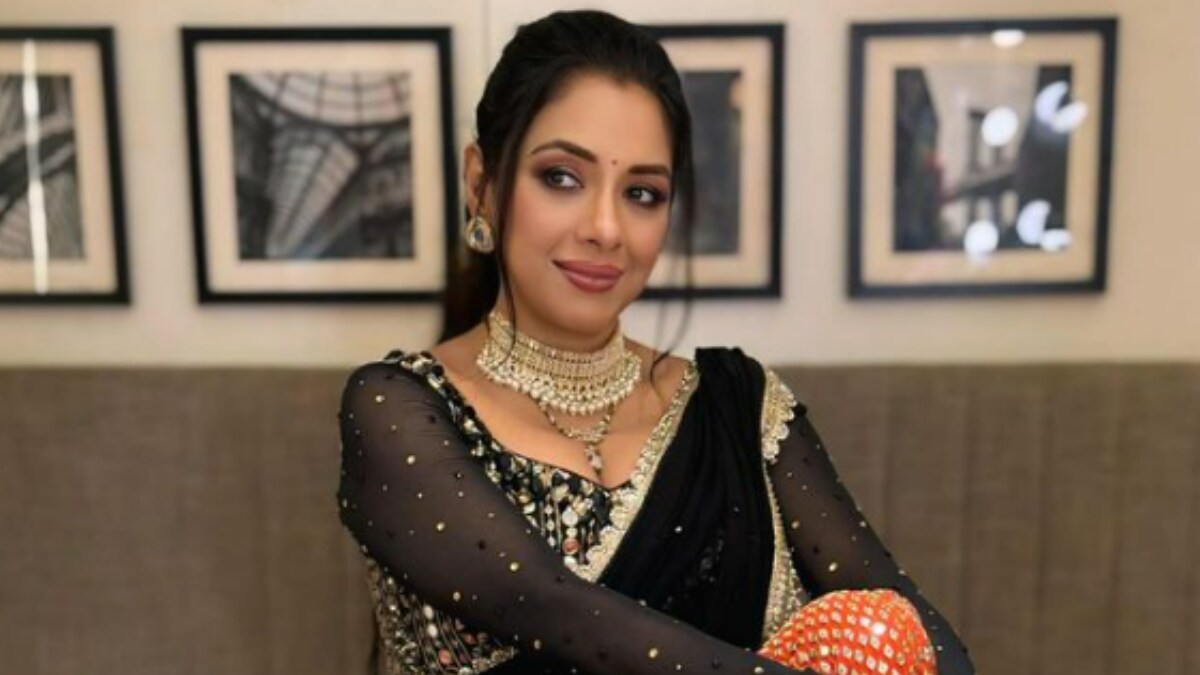 Rupali Ganguly Shares Important Message With Fans Amid Battle With ...