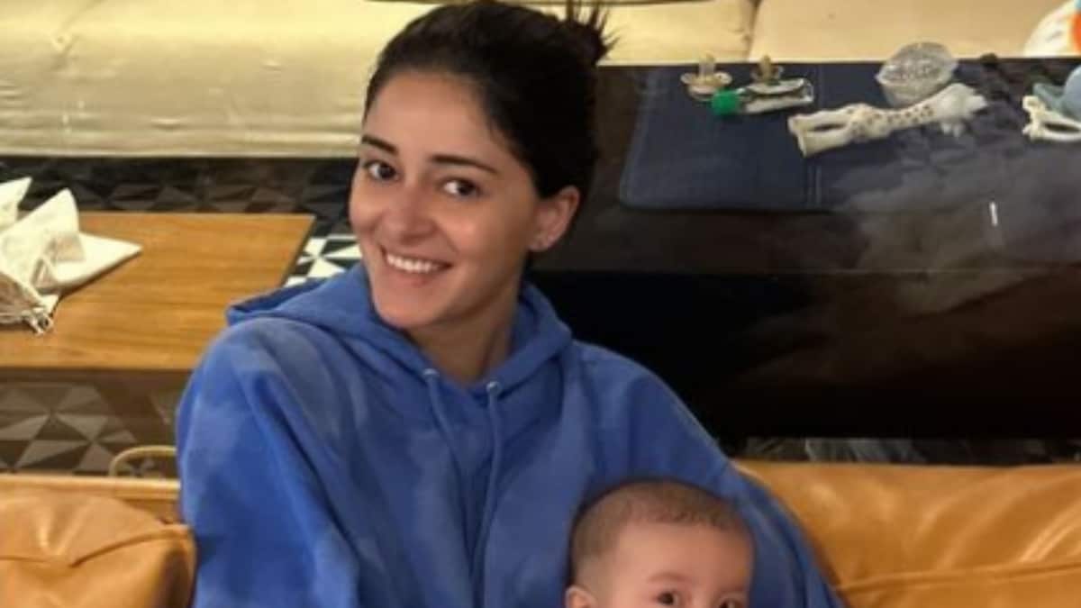 Ananya Panday Fulfils Her 'Masi Duties', Spends Time With Alanna Panday ...