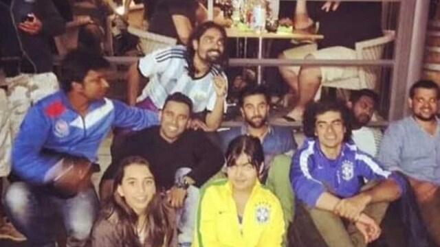Imtiaz Ali Enjoys 2014 FIFA World Cup Final With Ranbir Kapoor, Ida Ali ...