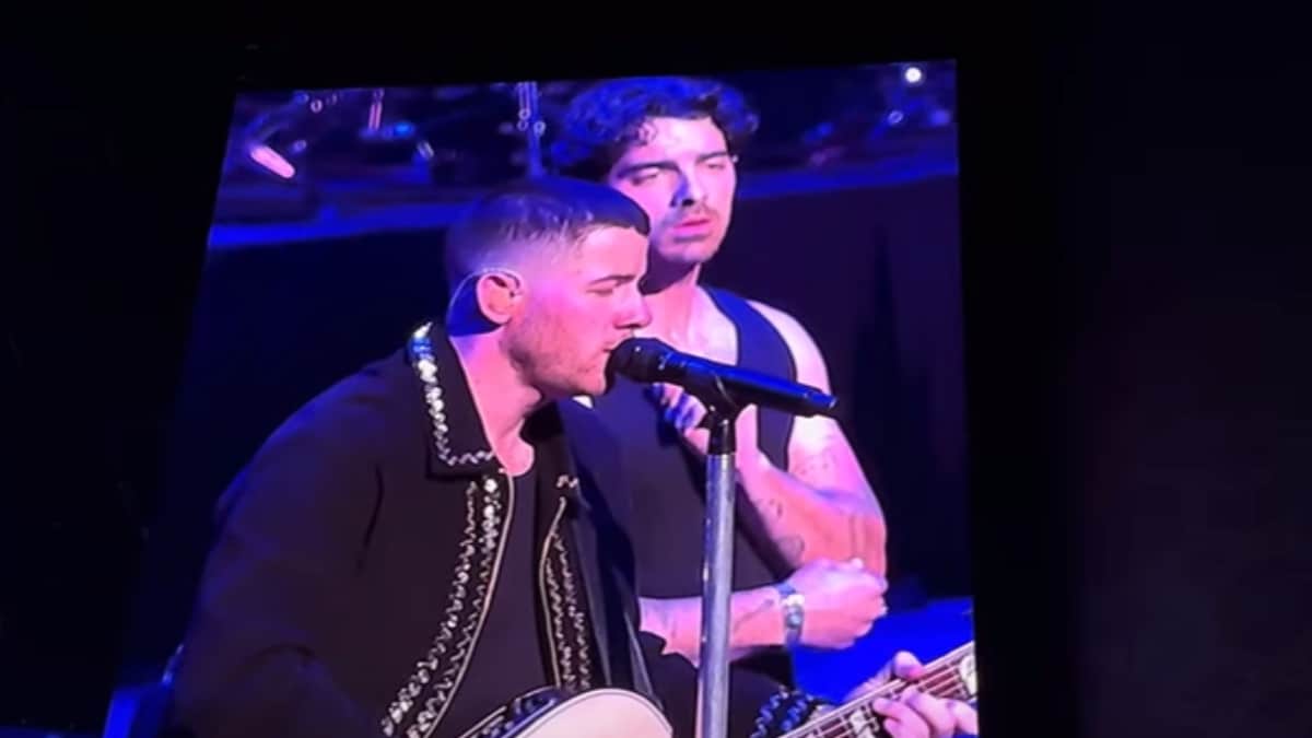 Jonas Brothers Honour Liam Payne With One Direction's Night Changes At ...