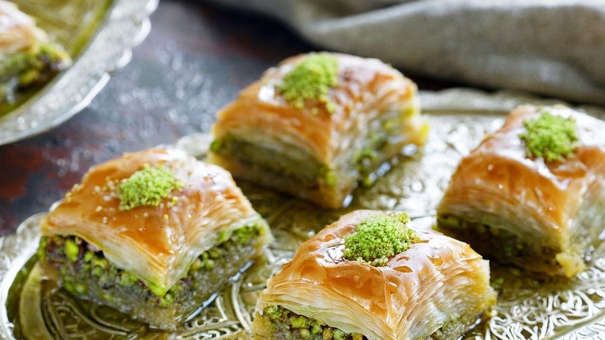 Indulge in Middle Eastern Delights: Kunafa, Baklava, and Sahlab Recipes ...