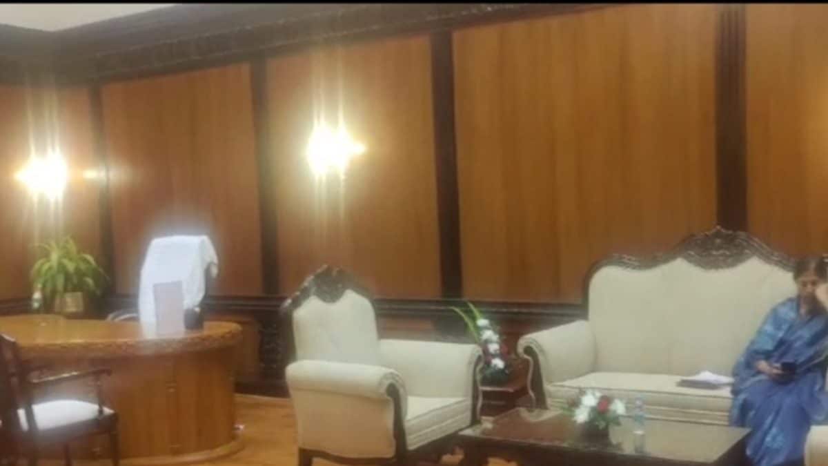 Siddaramaiah’s CM Office Gets Rs 2.5-Cr Makeover, BJP Says Socialist ...