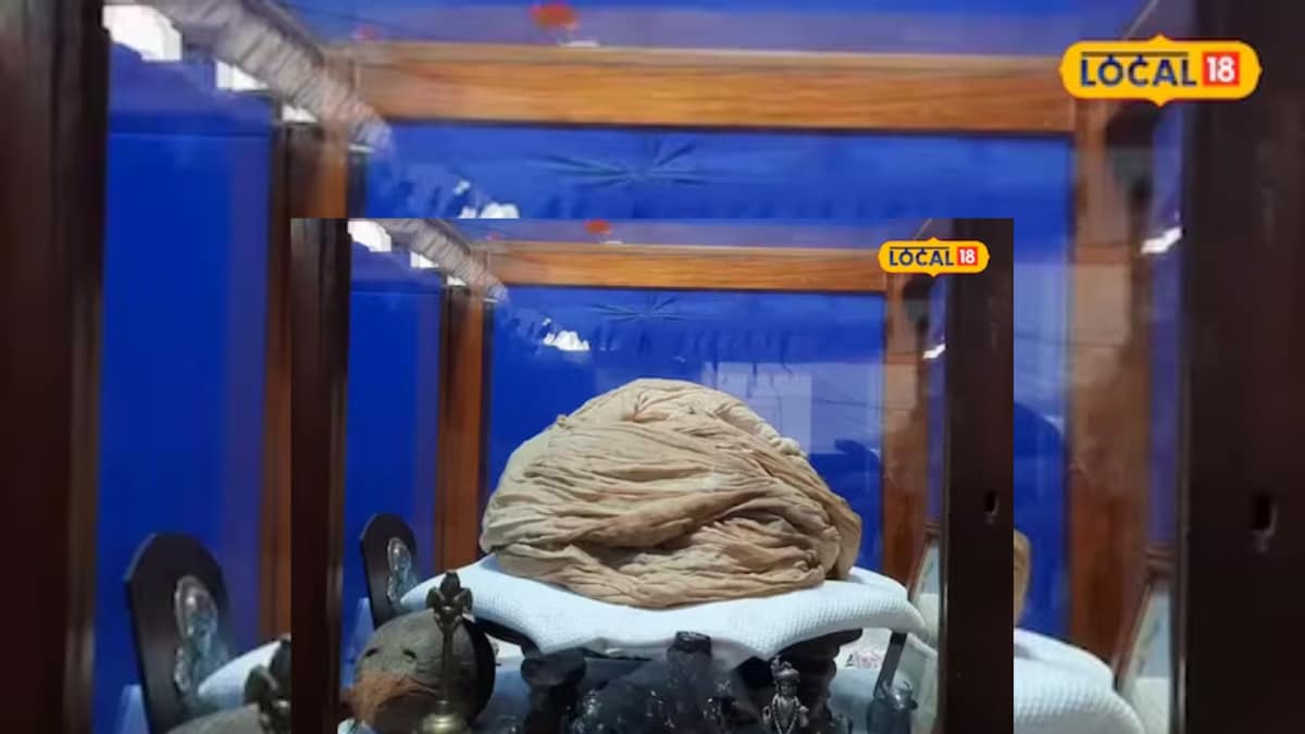 Surat's Parsi Family Opens Darshan For 199-Year-Old Turban of Lord ...