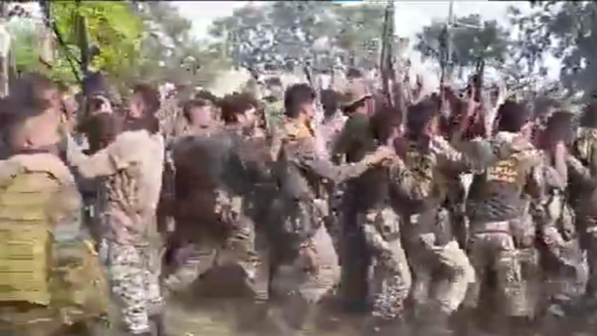 Guns In Hand, Soldiers Dance To Celebrate Killing Of Naxals In Sukma ...