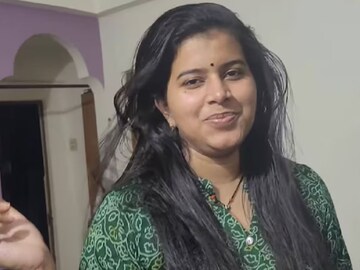 Vlogger Elizabeth Udayan Opens Up About Life After Separation With ...