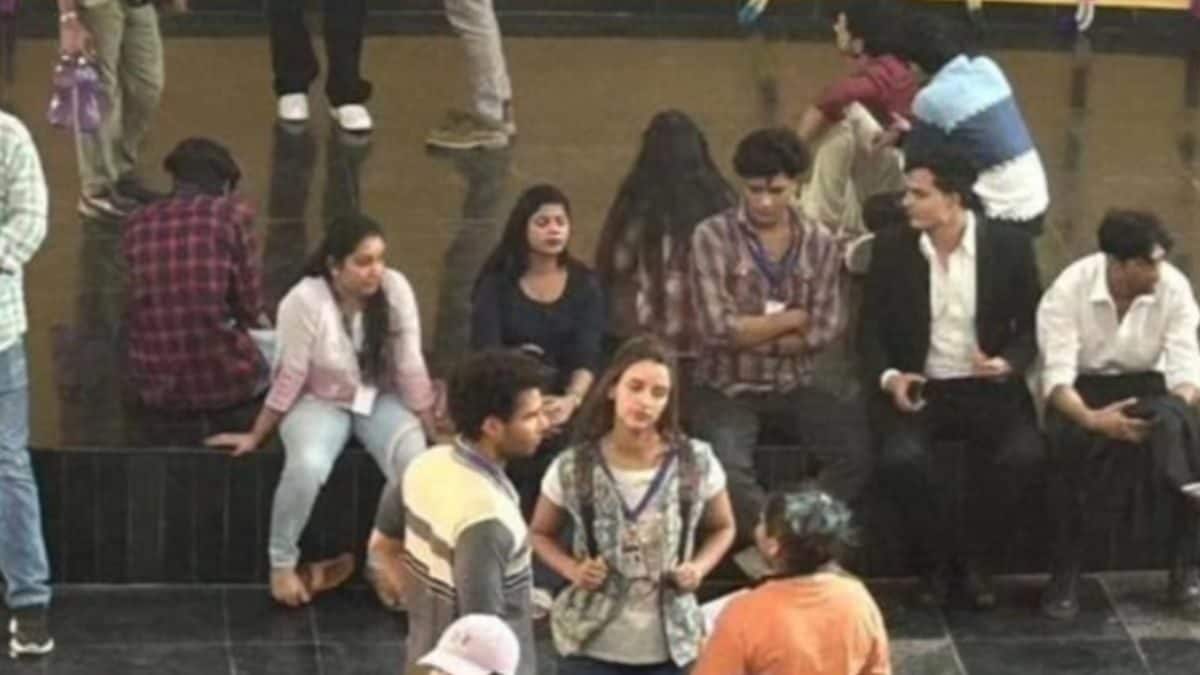Triptii Dimri And Siddhant Chaturvedi's Photo From Dhadak 2 Sets Is ...
