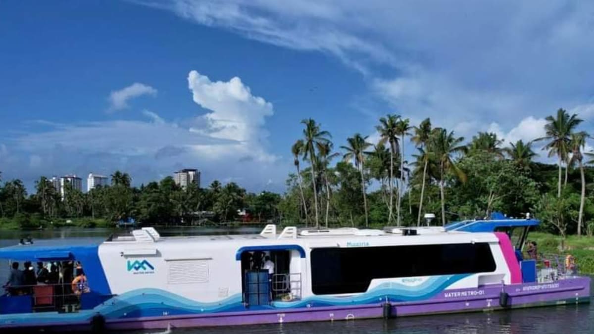 2 Water Metro Boats Collide In Kochi, Passengers Unhurt | India News ...