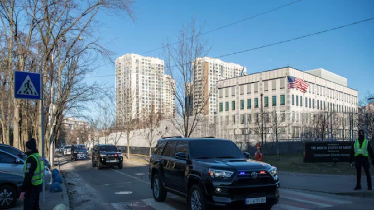 US Closes Embassy In Kyiv Over Potential Air Attack From Russia | World ...