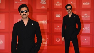 Vicky Kaushal Rocks Retro Moustache Look On Red Carpet, Fans Declare ...
