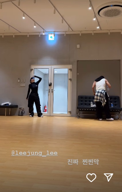 BTS’ V Sets Internet Ablaze With Ripped Physique, ARMY Can’t Keep Calm ...