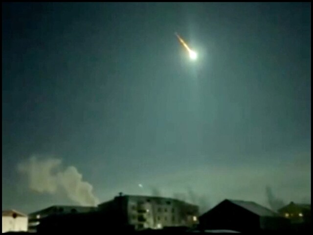 Watch: Asteroid On 'Collision Course' With Earth Explodes Over Russia ...
