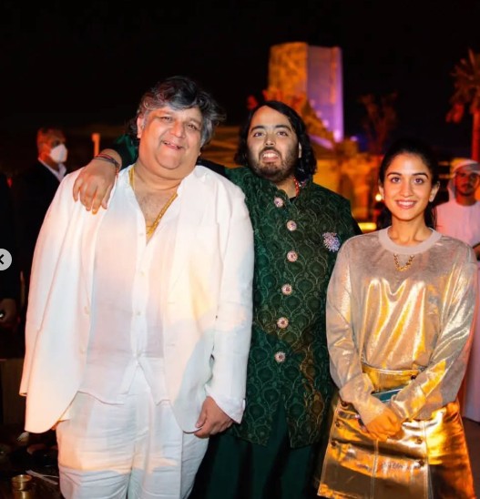 A Friend To Shah Rukh Khan & Even The Poor: Meet Astromancer ...