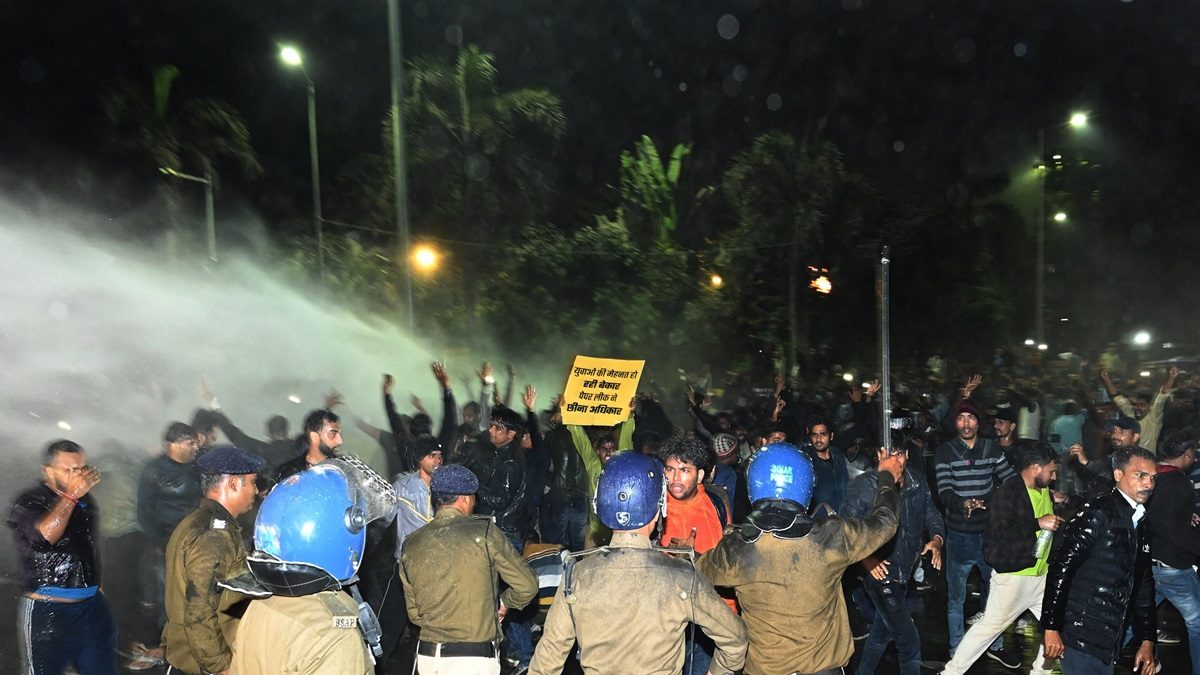 BPSC Exam Protest: Students Call For Bihar Bandh Demanding Cancellation ...