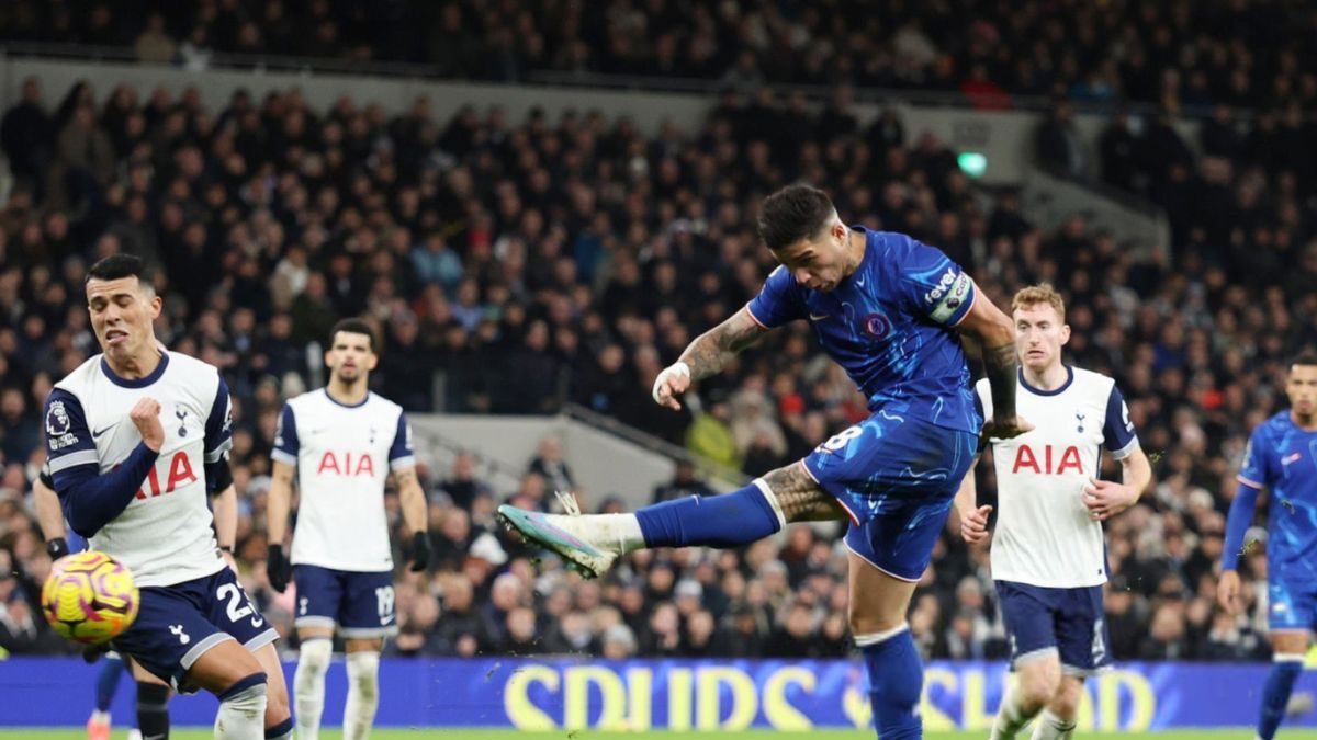 Chelsea Beat Tottenham Hotspur To State Premier League Title ...