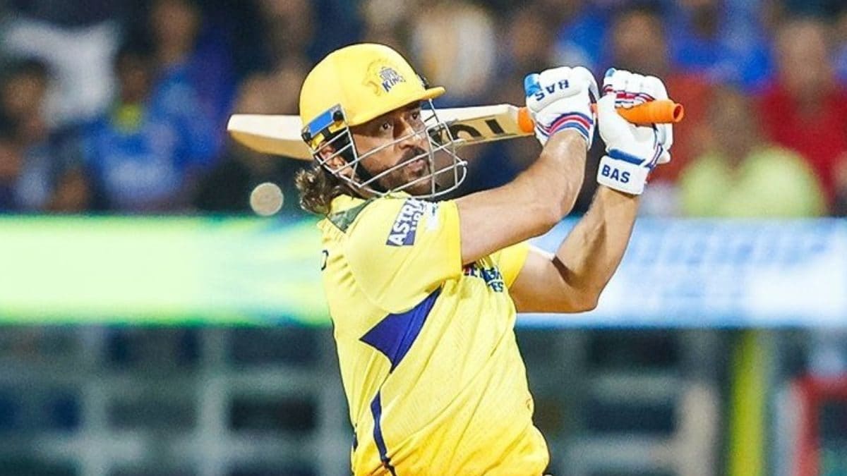 MS Dhoni Beats Amitabh Bachchan And Shah Rukh Khan To Top List Of ...