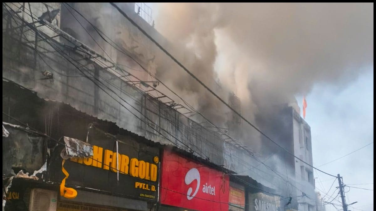 People Jump Off Building After Massive Fire Breaks Out At Delhi ...
