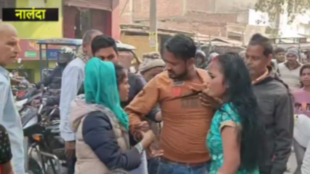 Husband And Wife Accuse Each Other Of Affairs In Bihar, Heated Exchange ...