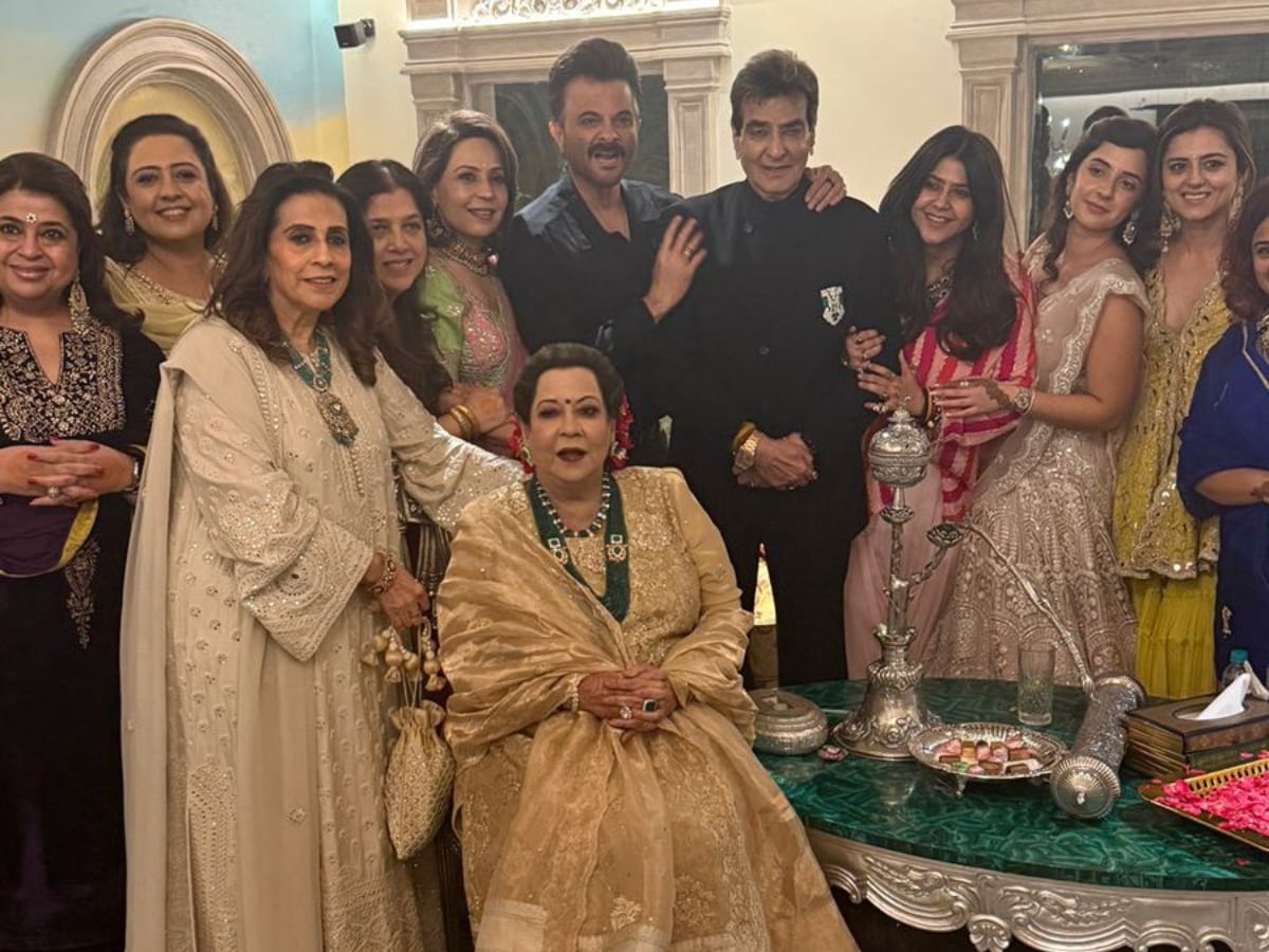 Jeetendra Wedding Subhash Shirdhonkar On X: "Happy 50th Wedding