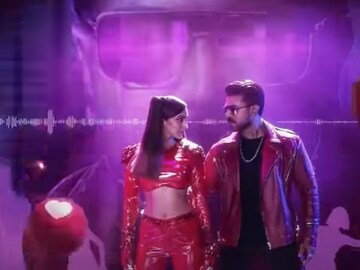 Game Changer Song Dhop Featuring Kiara Advani And Ram Charan Released, Fans React | Watch - News18