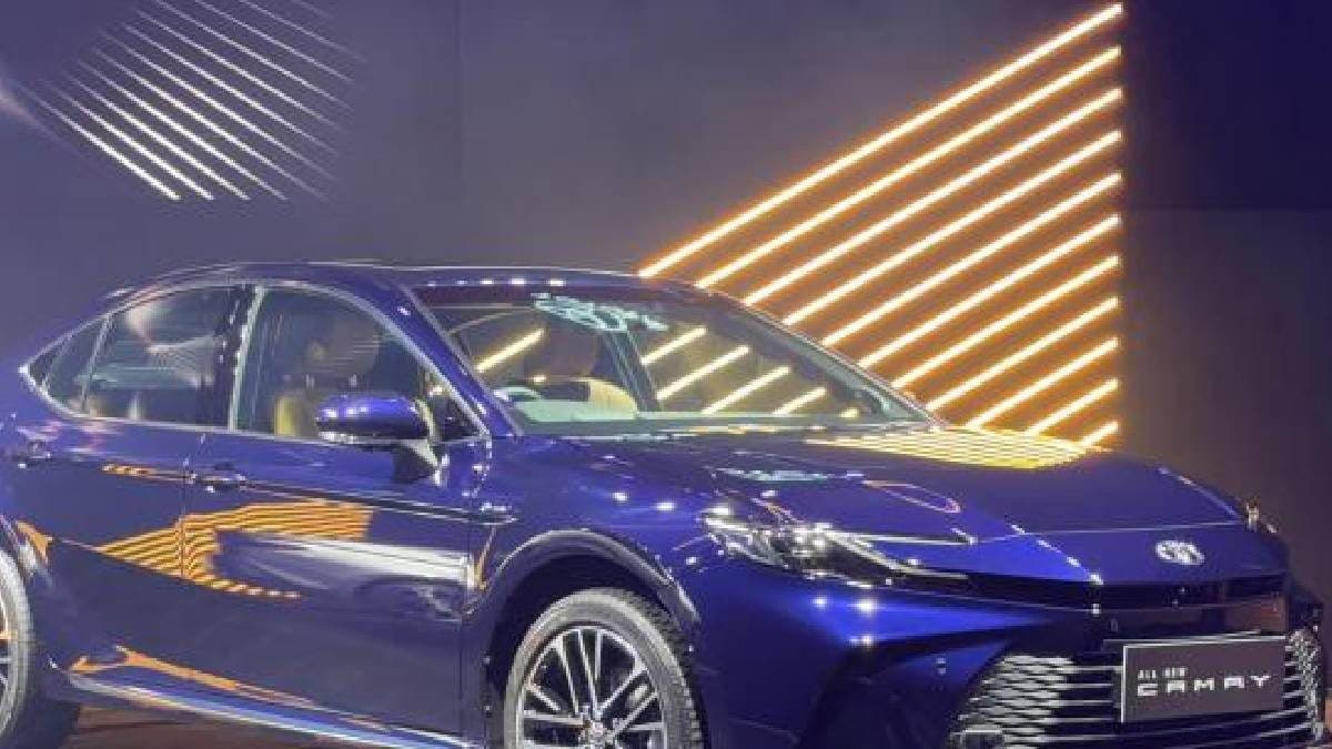 9th-Gen Toyota Camry Launched in India, Price Starts at Rs 48 Lakhs ...