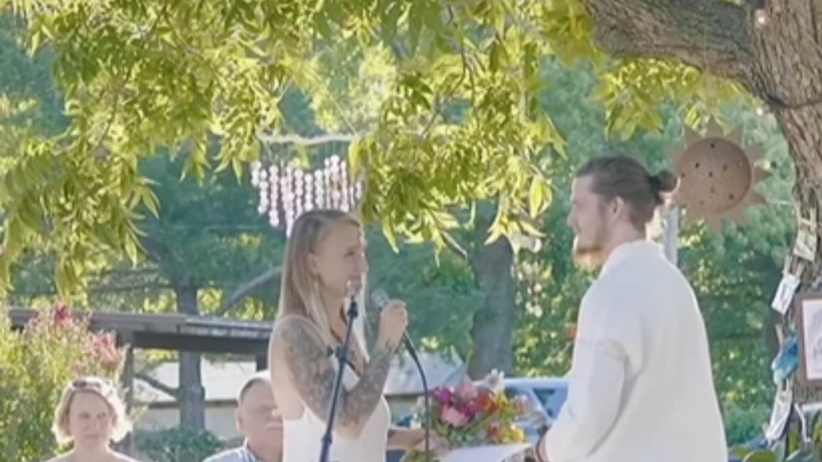 Couple Turns Wedding Vows Into A Rap Battle, Internet Calls It ‘The ...