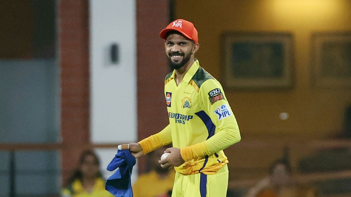 Watch: Ruturaj Gaikwad Reignites CSK-RCB Rivalry With Hilarious Yet ...