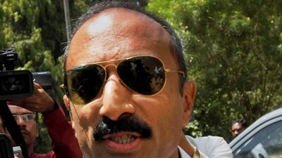 Gujarat Court Acquits Ex-IPS Officer Sanjiv Bhatt In Custodial Torture Case | India News - News18
