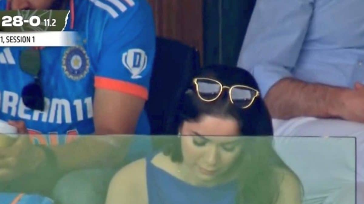 Sara Tendulkar Cheers Team India From The Stands In Brisbane, Pictures ...