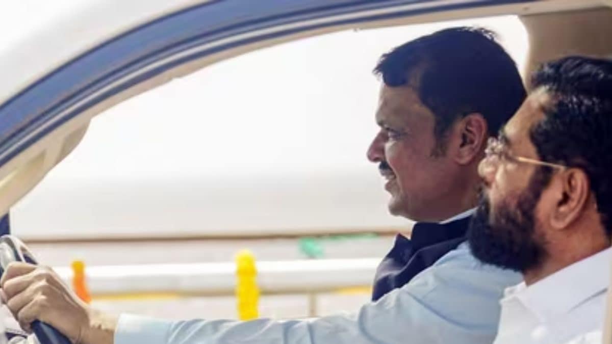 'Fadnavis Will Be CM': NDA Leader Ramdas Athawale Appeals To Shinde To ...