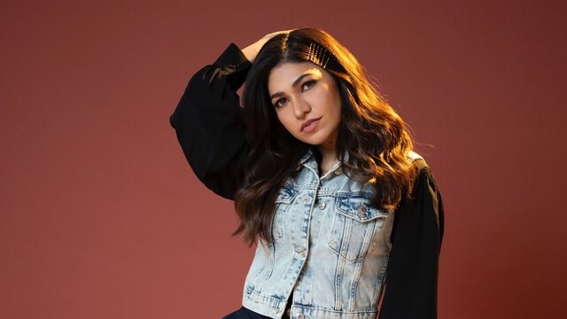 Not Shreya Or Sunidhi, But This Singer Is India’s Richest Female ...