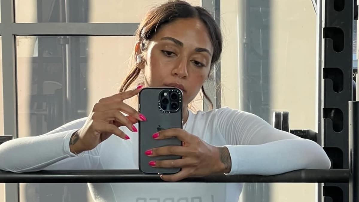 Fitness Influencer Chelsey's Weekly Workout Plan For A Toned And ...