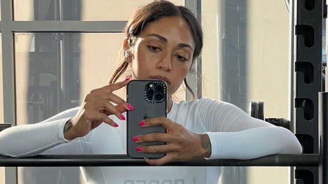 Fitness Influencer Chelsey's Weekly Workout Plan For A Toned And ...