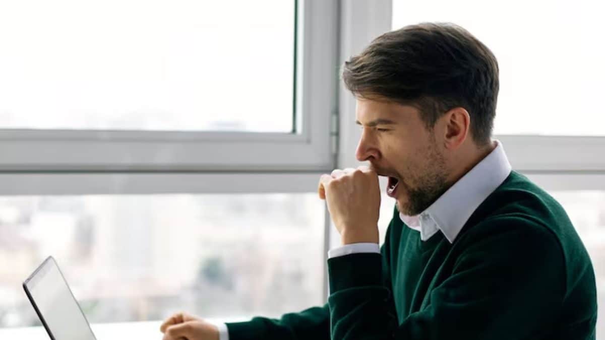 Why Are Yawns Contagious? Blame Your Mirror Neurons | Lifestyle News ...