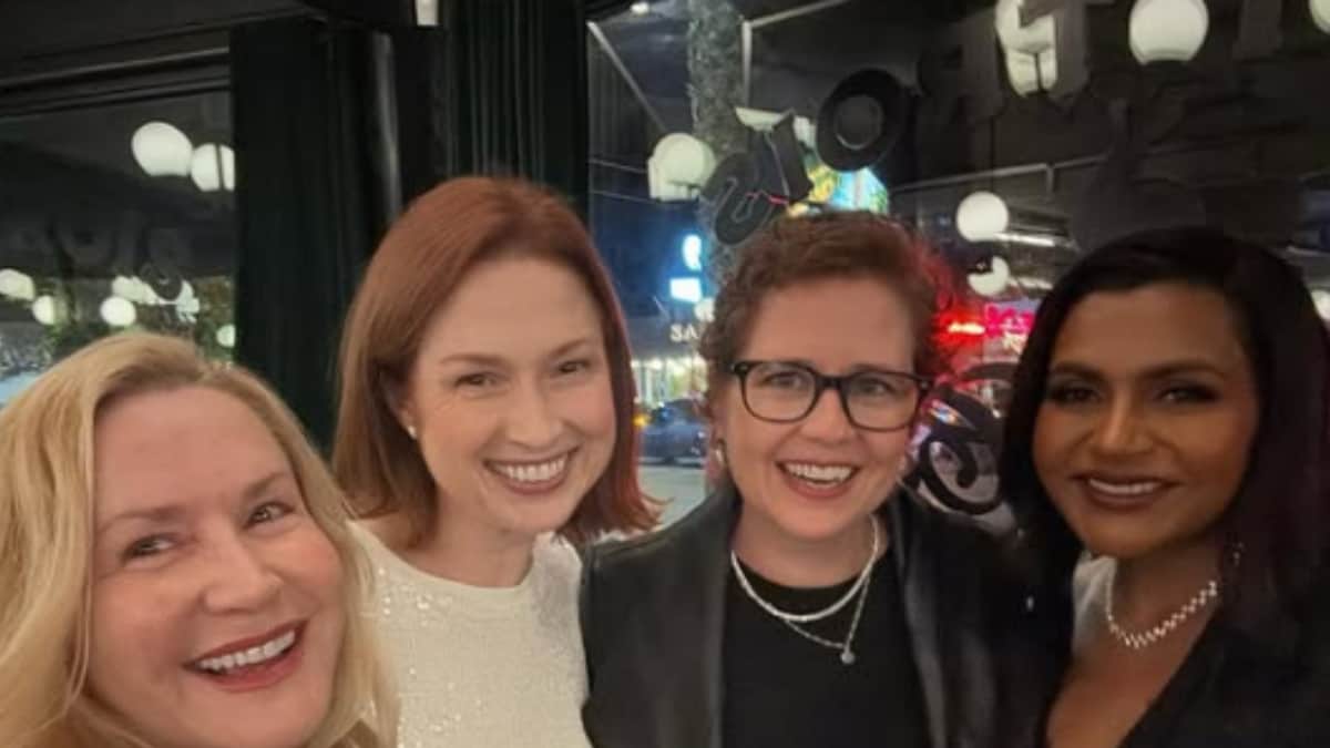 Inside Mindy Kaling, Ellie Kemper, Jenna Fischer And Angela Kinsey's ...