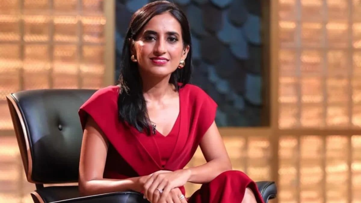 Shark Tank India 4: Vineeta Singh's Ex-Schoolmate Pitches Fart-Proof Breakfast Products | What ...