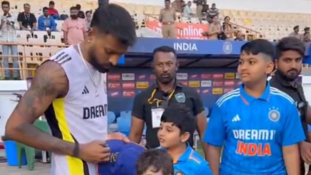 Watch: Hardik Pandya's Adorable Interaction With Fans In Rajkot Goes ...