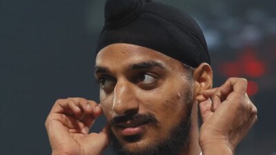 Watch: Arshdeep Singh Says Sorry To Yuzvendra Chahal For Breaking His ...