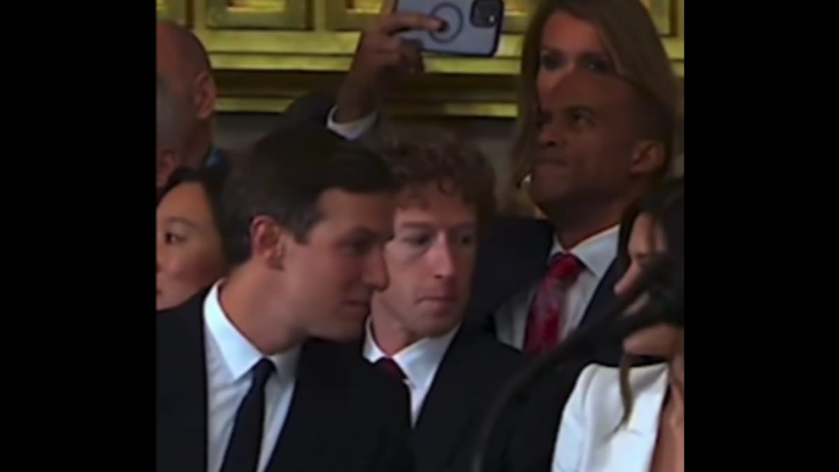 Mark Zuckerberg Stares At Lauren Sanchez’s Cleavage During Donald Trump ...