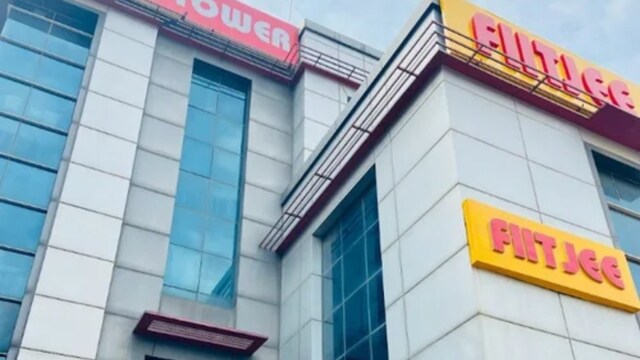 FIITJEE Centres Shut Down Over Unpaid Salaries; FIR Registered Against Directors | Education and ...